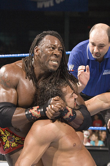 WWE CHAMPION 2011: wwe booker t