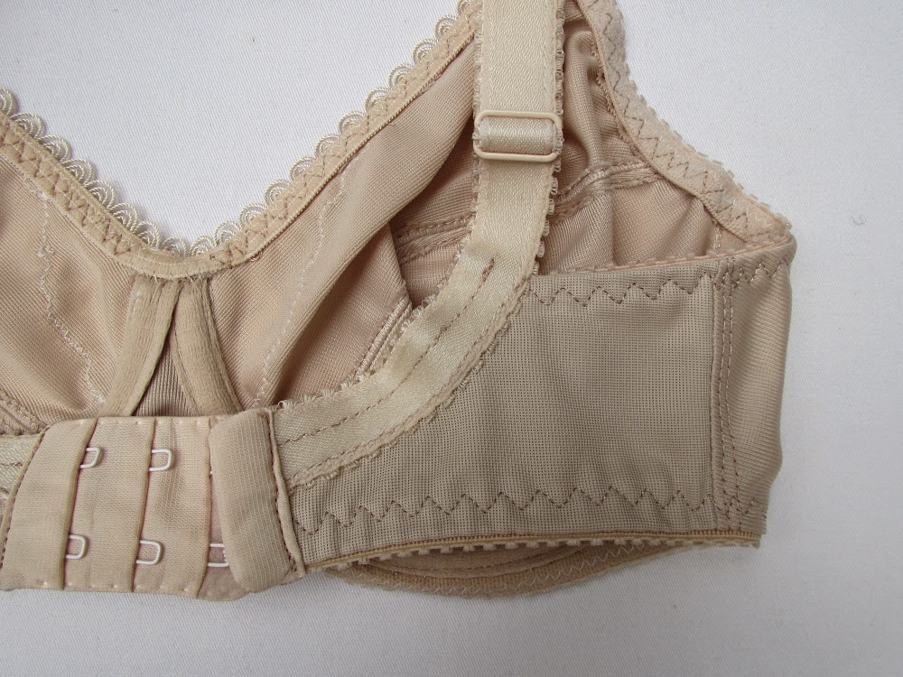 Adventures of a Young Seamstress: Completed: My First Homemade Bra