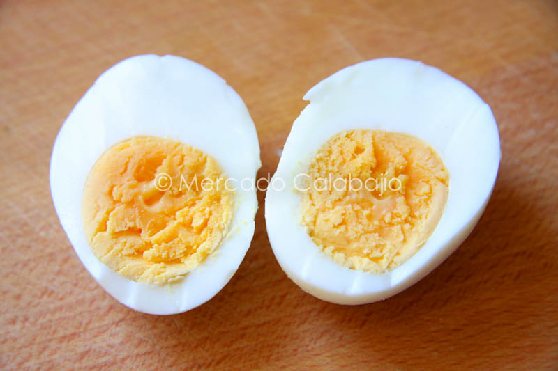 Cómo cocer correctamente un huevo duro (#DiaDelHuevo) | Mercado Calabajío