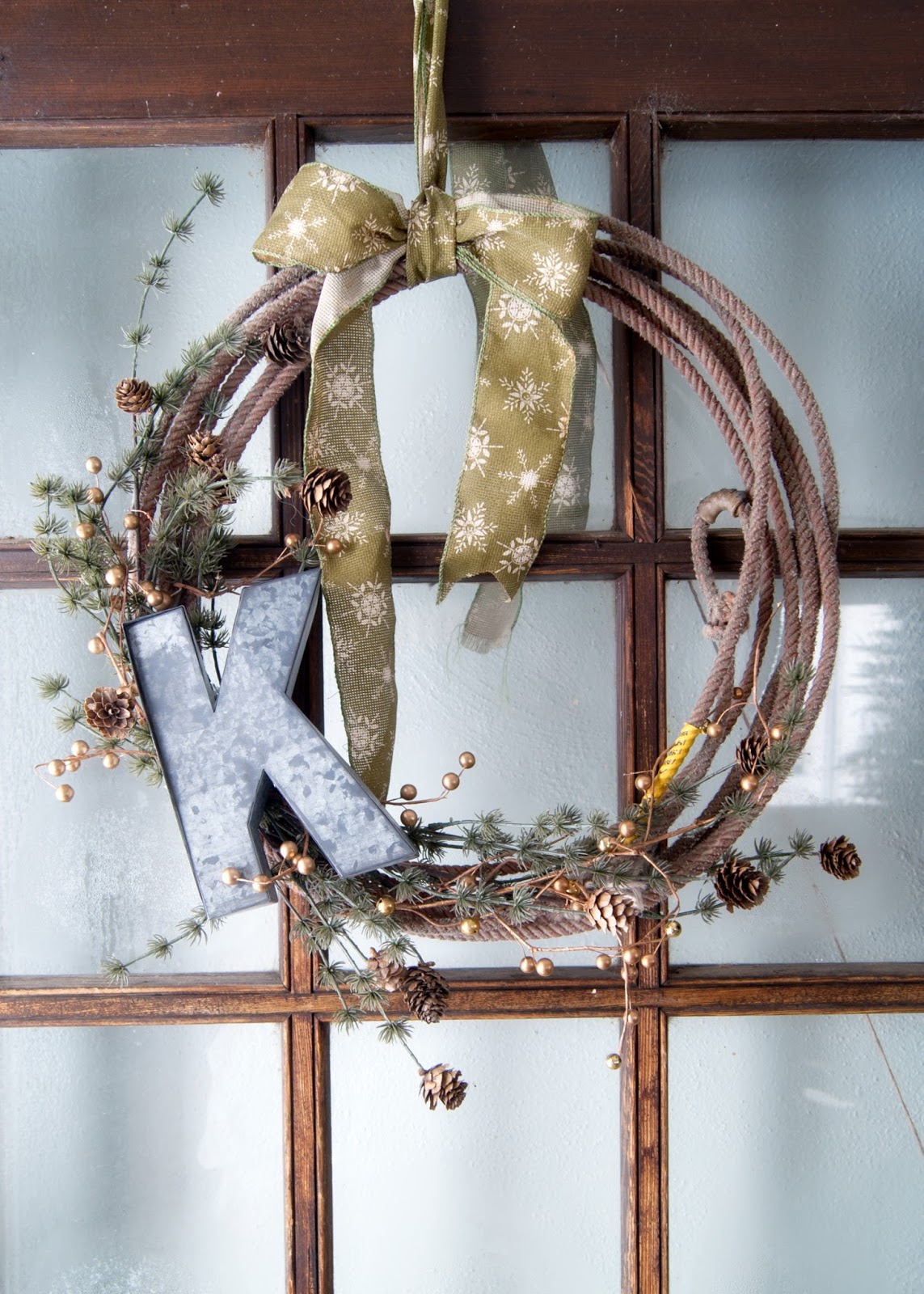 How to Make A Simple Rope Wreath | Averie Lane: How to Make A Simple ...