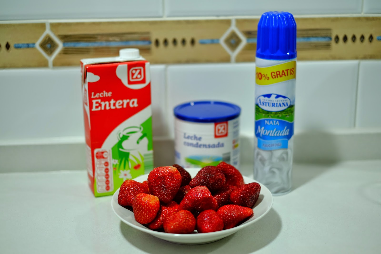 El Horno de Sya: Batido de fresas con leche condensada