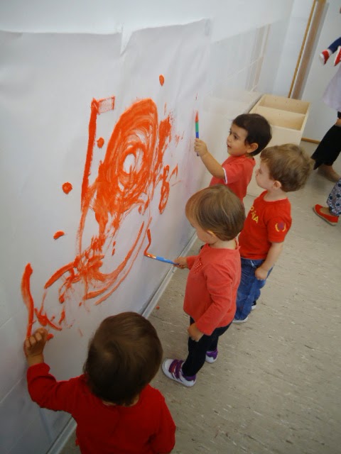 La Escuela Encantada: DESCUBRIMOS EL COLOR ROJO