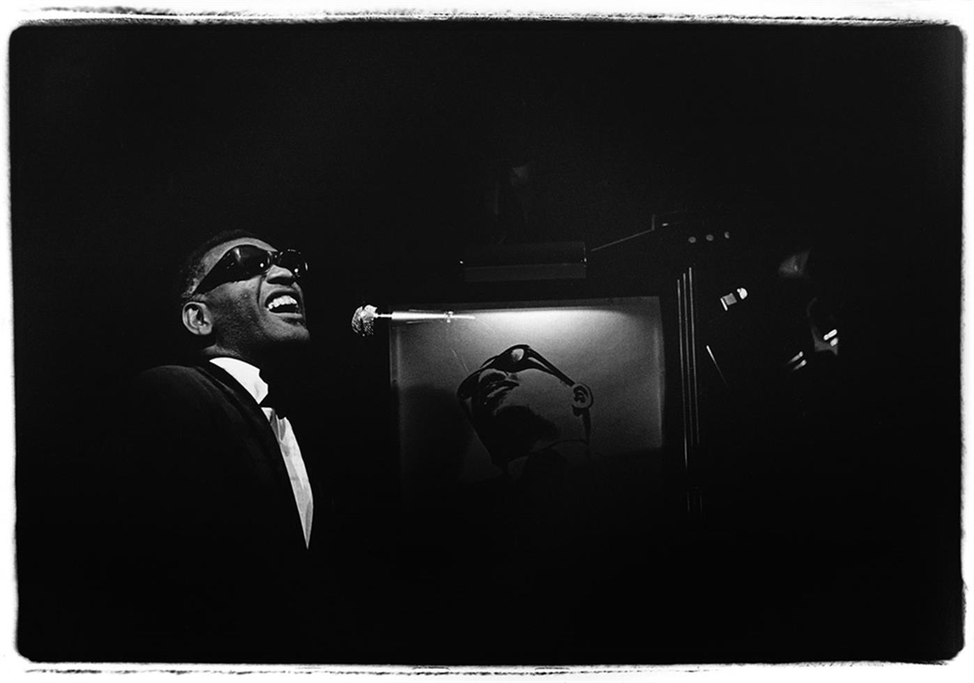 Ray Charles Video Museum: Ray Charles Is In Town - Chronology 1970