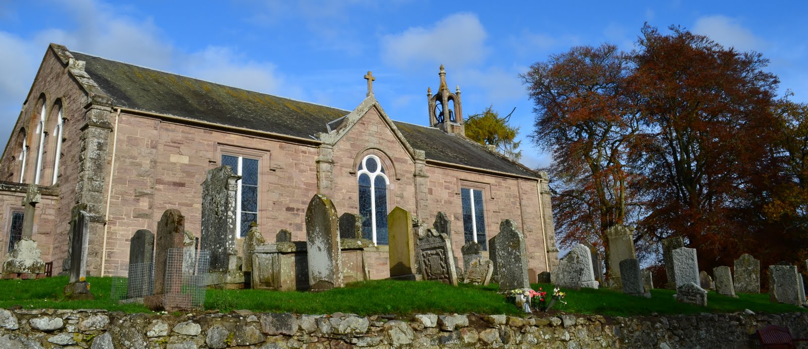 Tour Scotland: Tour Scotland Autumn Photographs Parish Church Kinclaven ...