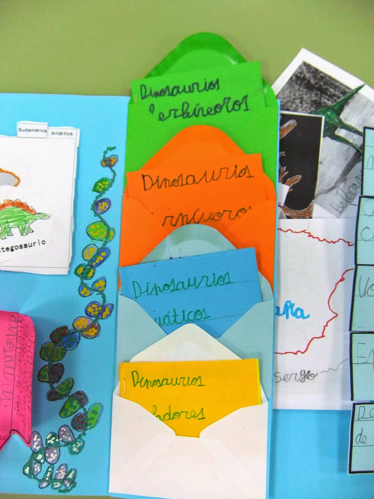 Infantiles.: Dinosaurios Lapbook.