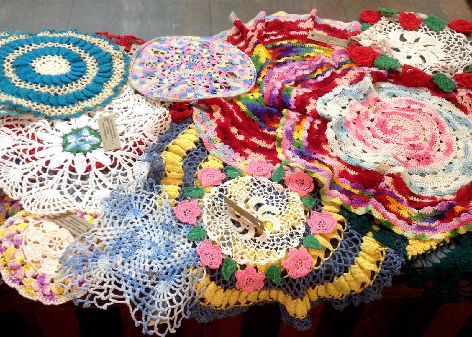Country Lane Crafts & Antiques: Vintage Doilies and Linens