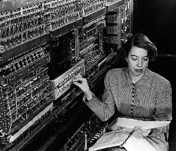 Old Photos of the First Generation of Computers ~ Vintage Everyday