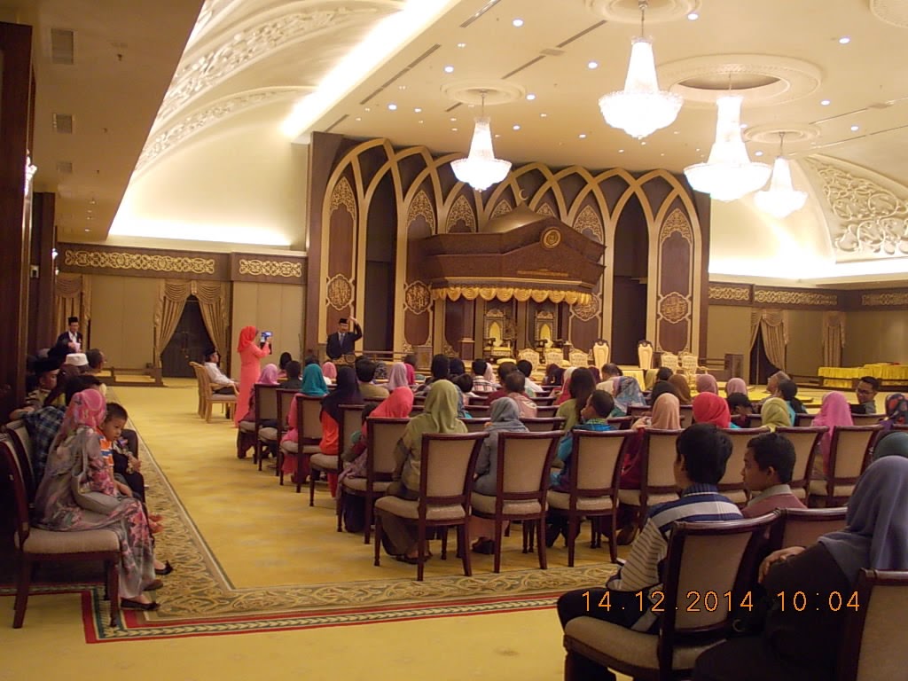 KELUARGA AWANG OSMAN (KEDAH): Lawatan ke Istana Anak Bukit, Kedah