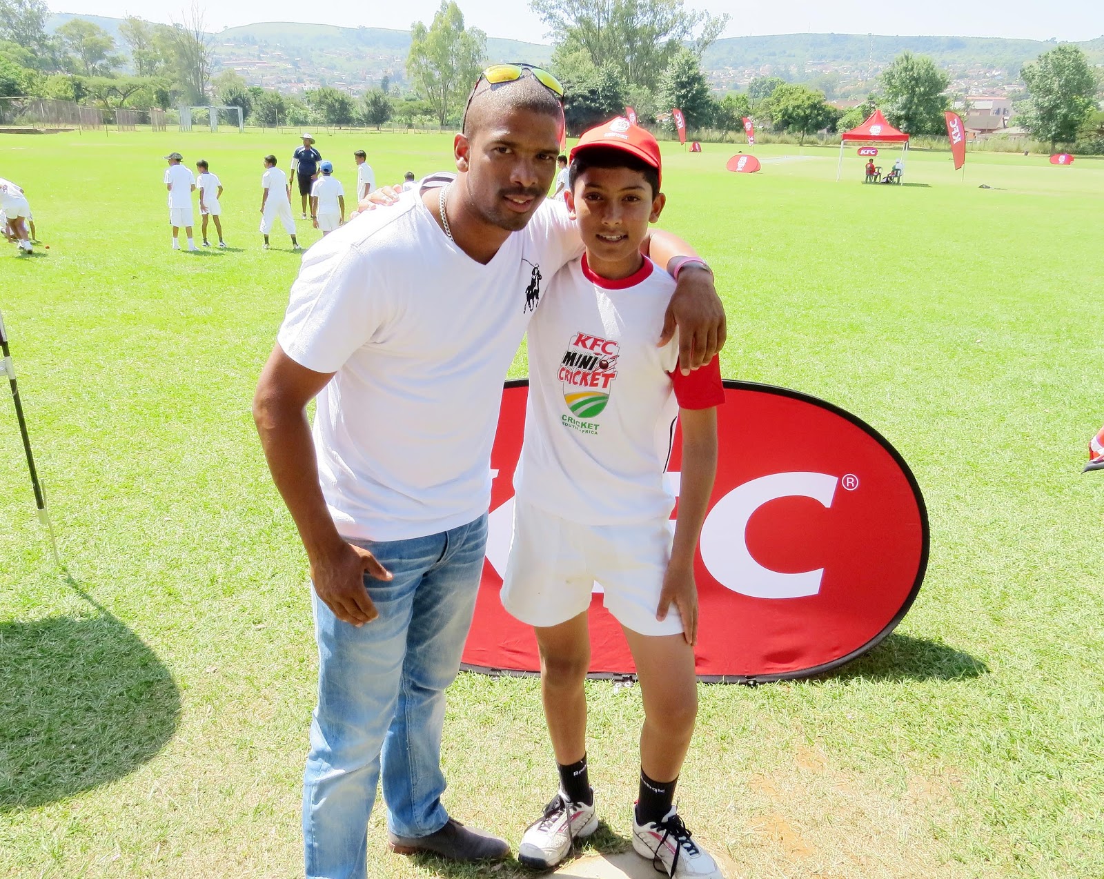 Intune Communications and Entertainment: VERNON PHILANDER VISITS ...