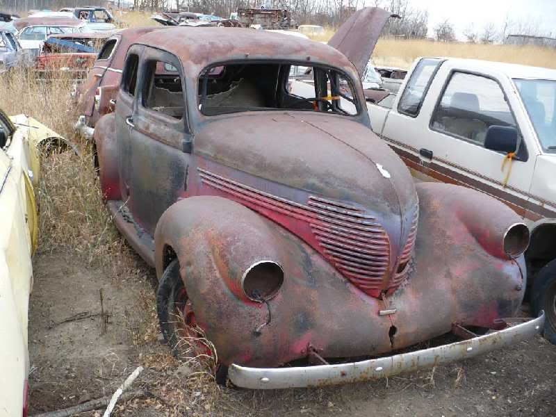 My 1928 Chevrolet: Rusty Relics (Latest Installment of over 150 photos)