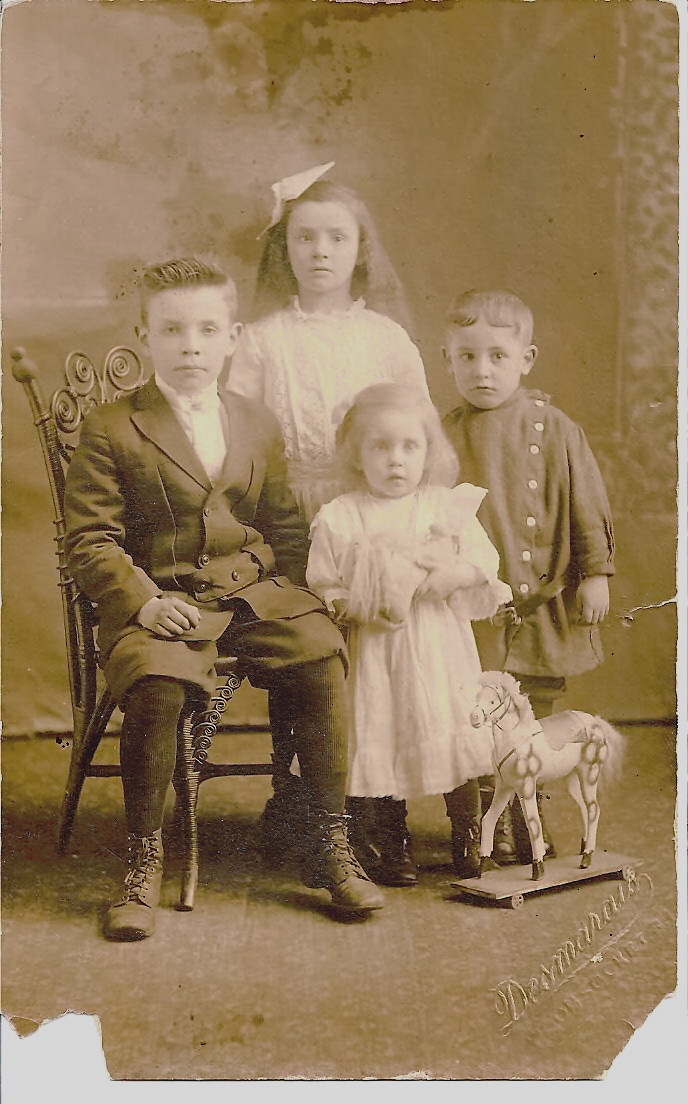 Family History: WILFRED NOAH MENARD (1882 - 1944)