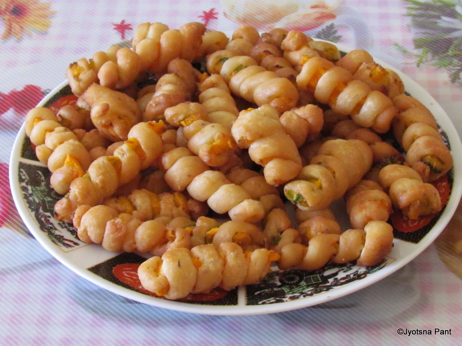 With Love from Mom's Kitchen: Carrot Spirals (Ethiopian Carrot Snack)