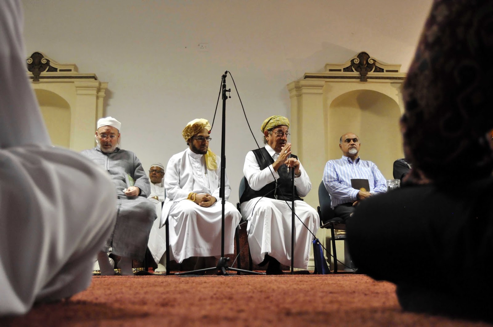 Surfing Behind the Wall: Translation of Sayyid Muhammad al-Maliki’s ...