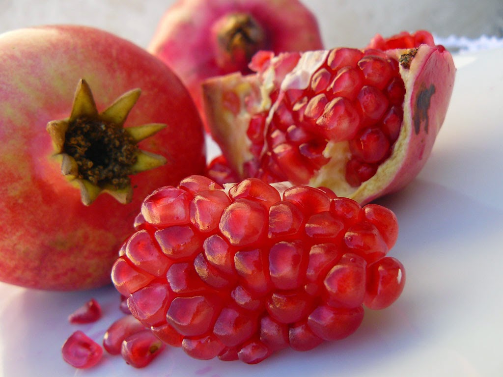 Cartilha Cor-de-Rosa: ROMÃ ! poderosa fruta....