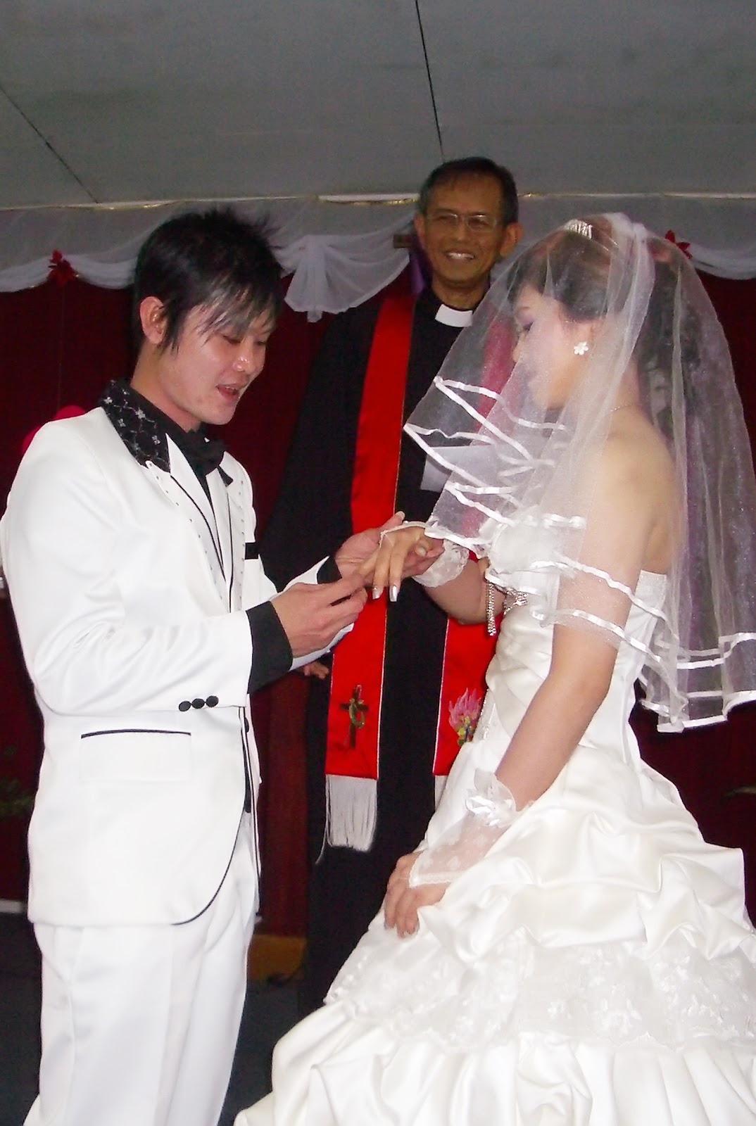 Peneguhan dan Pemberkatan Nikah Kudus - GEREJA PEMBERITA INJIL BATAM
