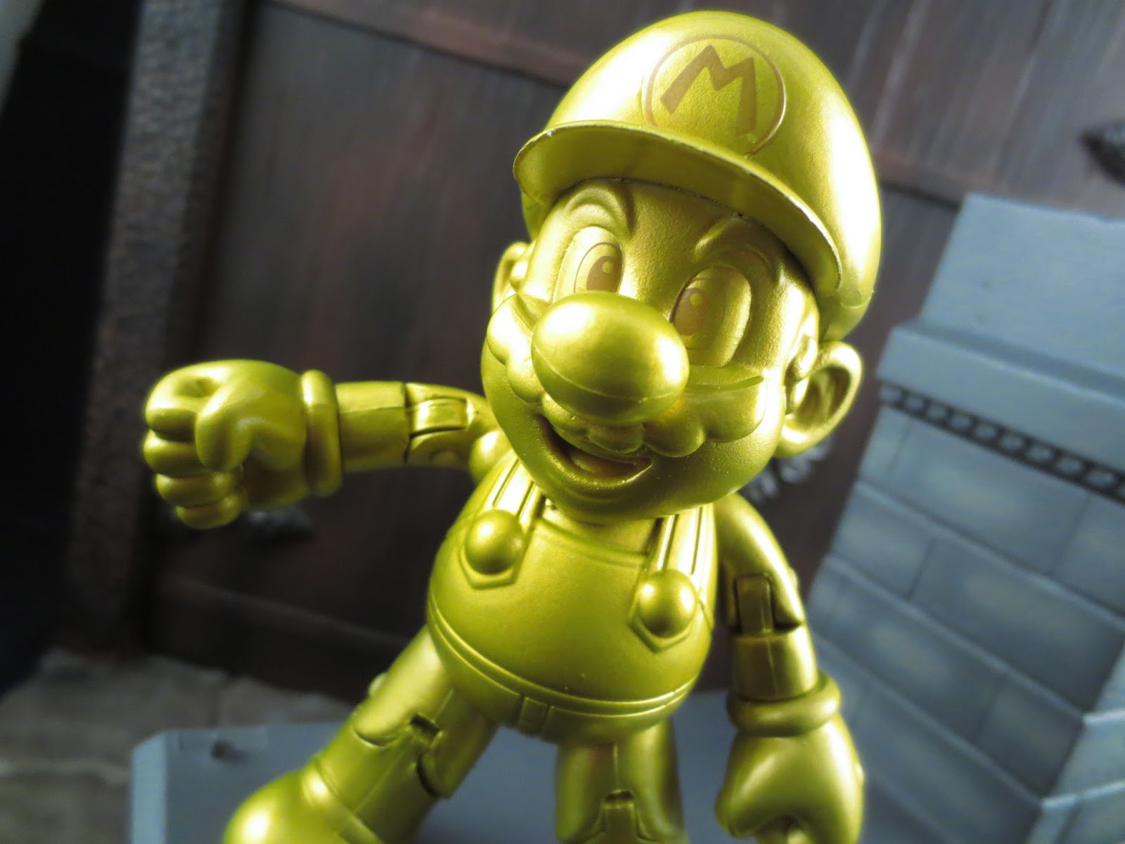 Action Figure Barbecue: Action Figure Review: Gold Mario from World of ...
