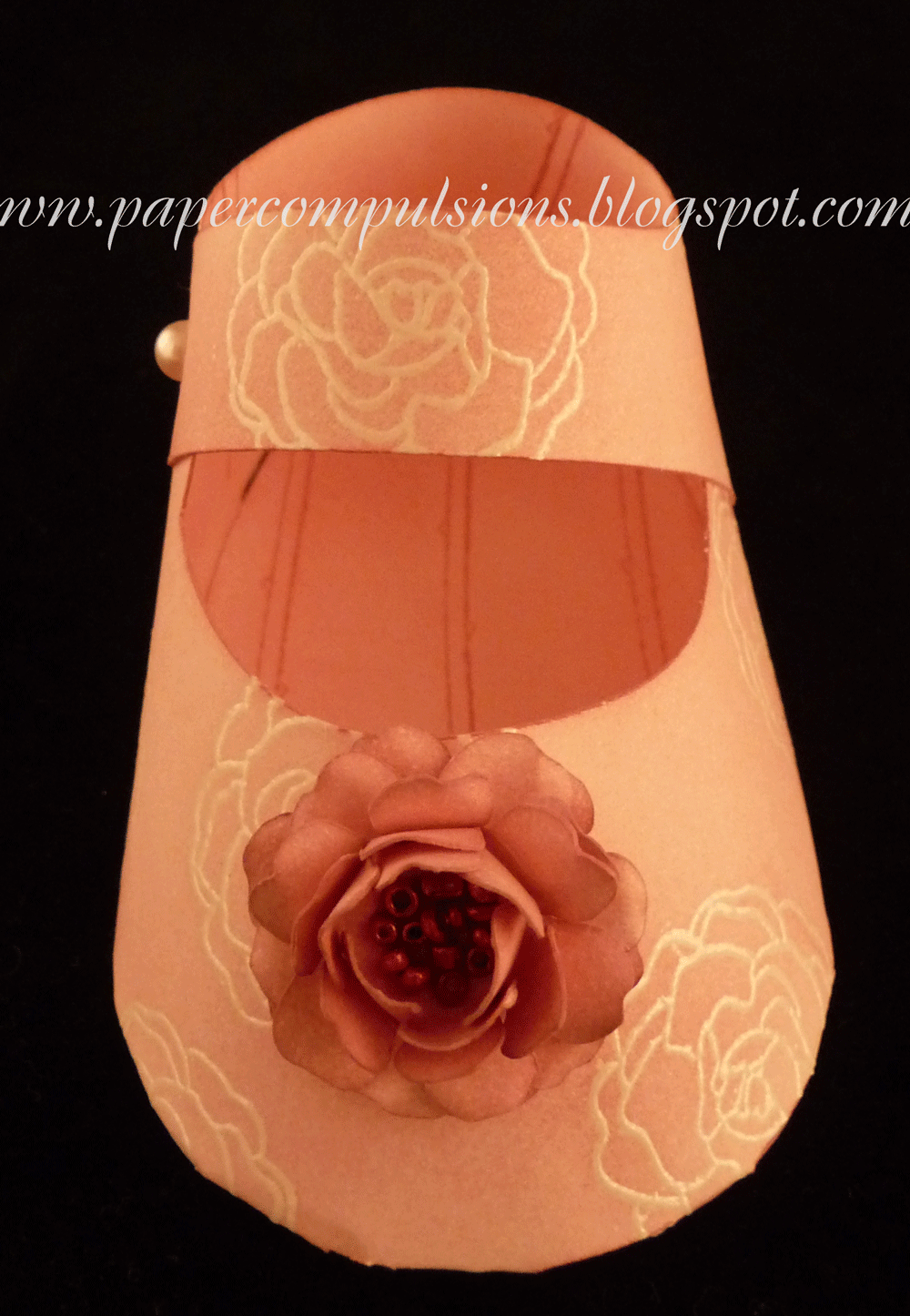 Paper Compulsions: Baby shoe for Paper Dolls Challenge