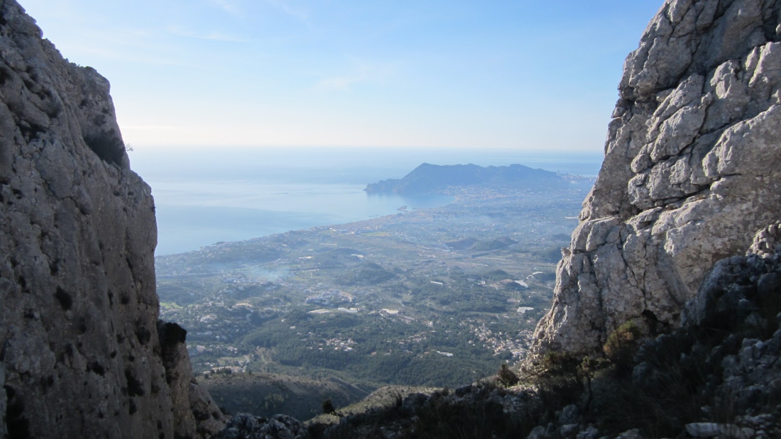LA MONTAÑA MAGICA: CIM DE BERNIA POR LA CRESTA