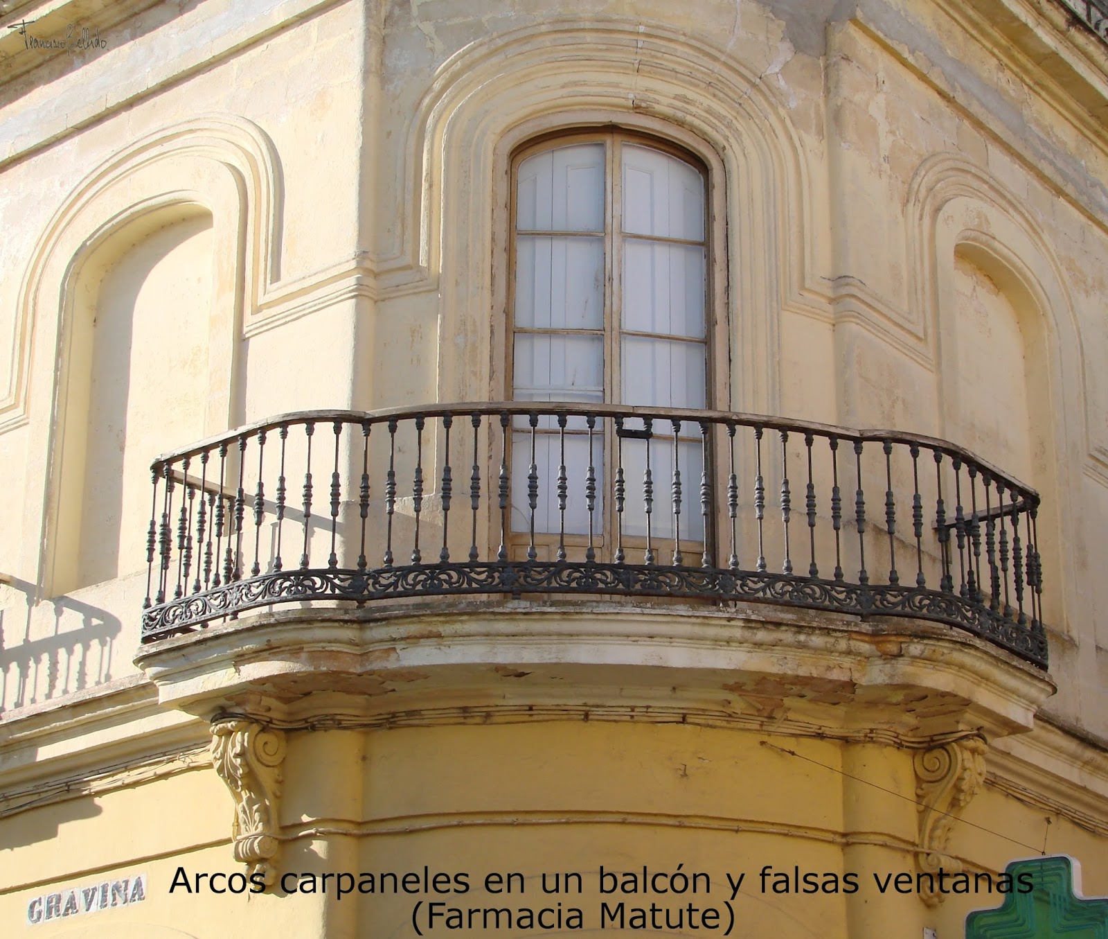 Almenas de San Fernando: Edificios sin almenas IV (los arcos)