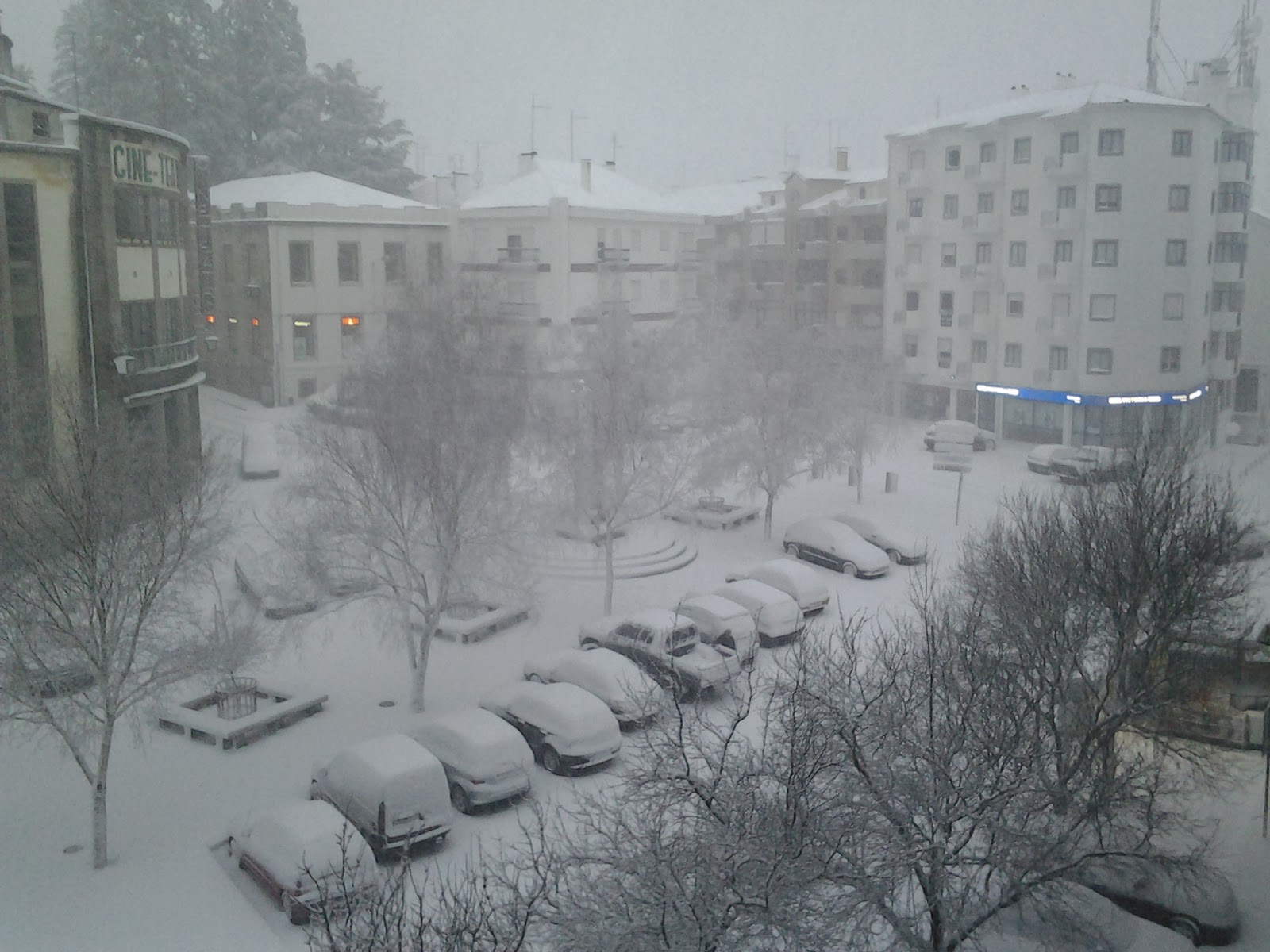 VILA MENDO-vila fernando-guarda: Neve na Guarda