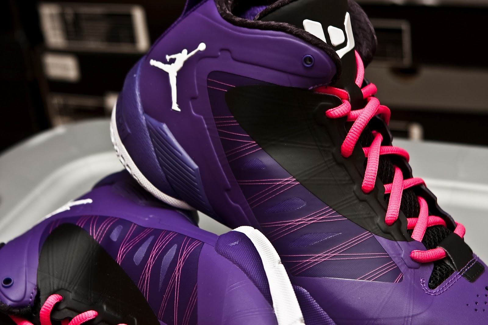 HoopFader's Nutshell: Fly Wade 2 EV - Club Purple