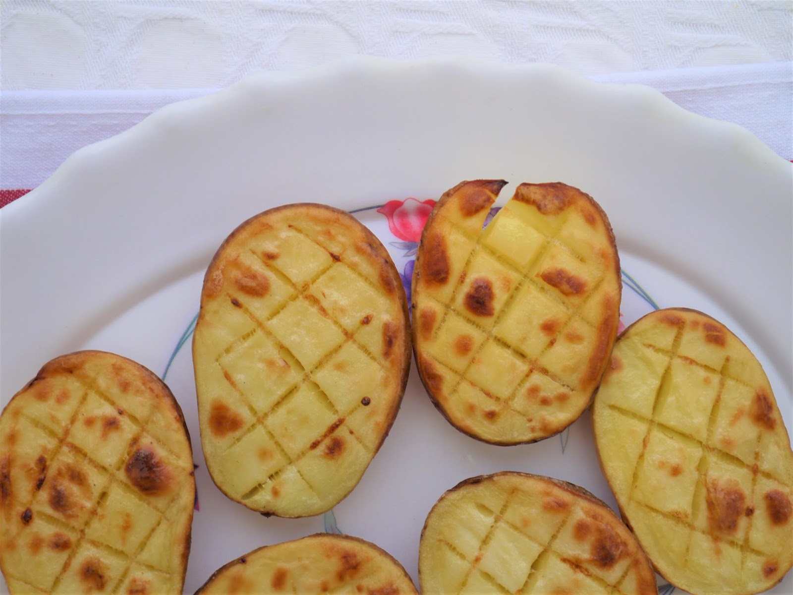 This Muslim Girl Bakes: Criss-Cross Potatoes.