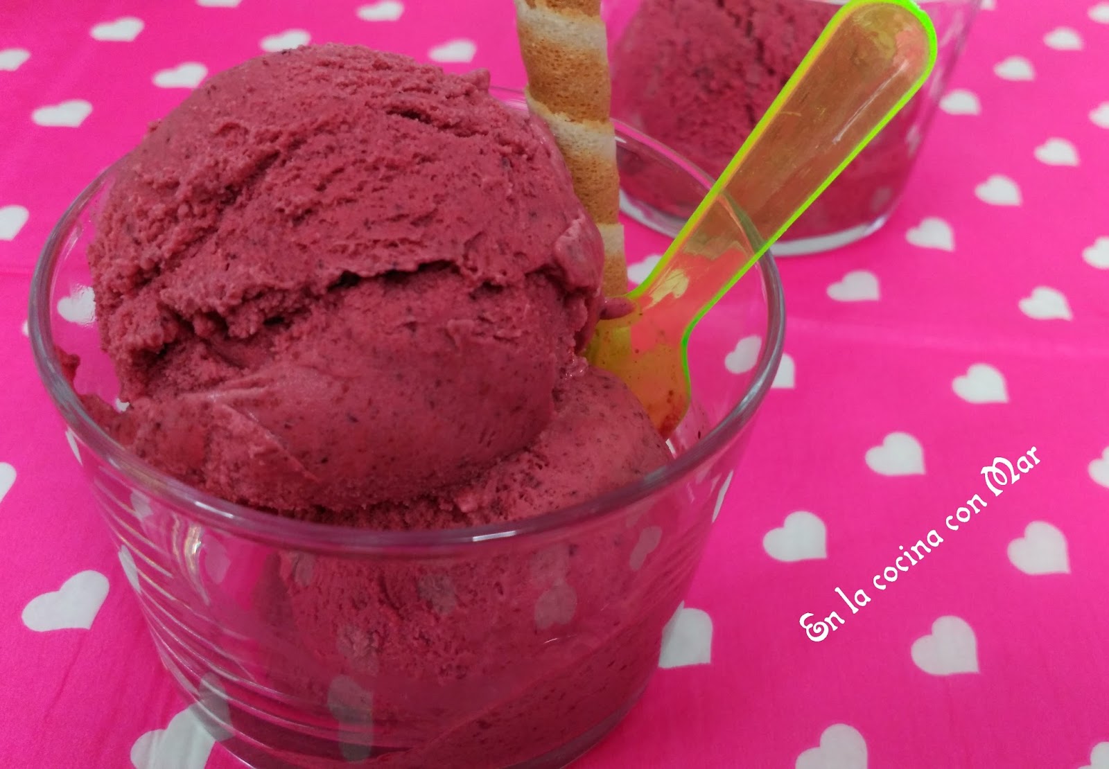 Helado de frutos rojos
