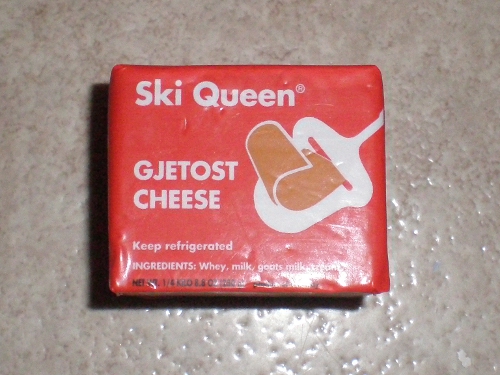 The Crooks in the Lot: Product Review: Ski Queen Gjetost Cheese