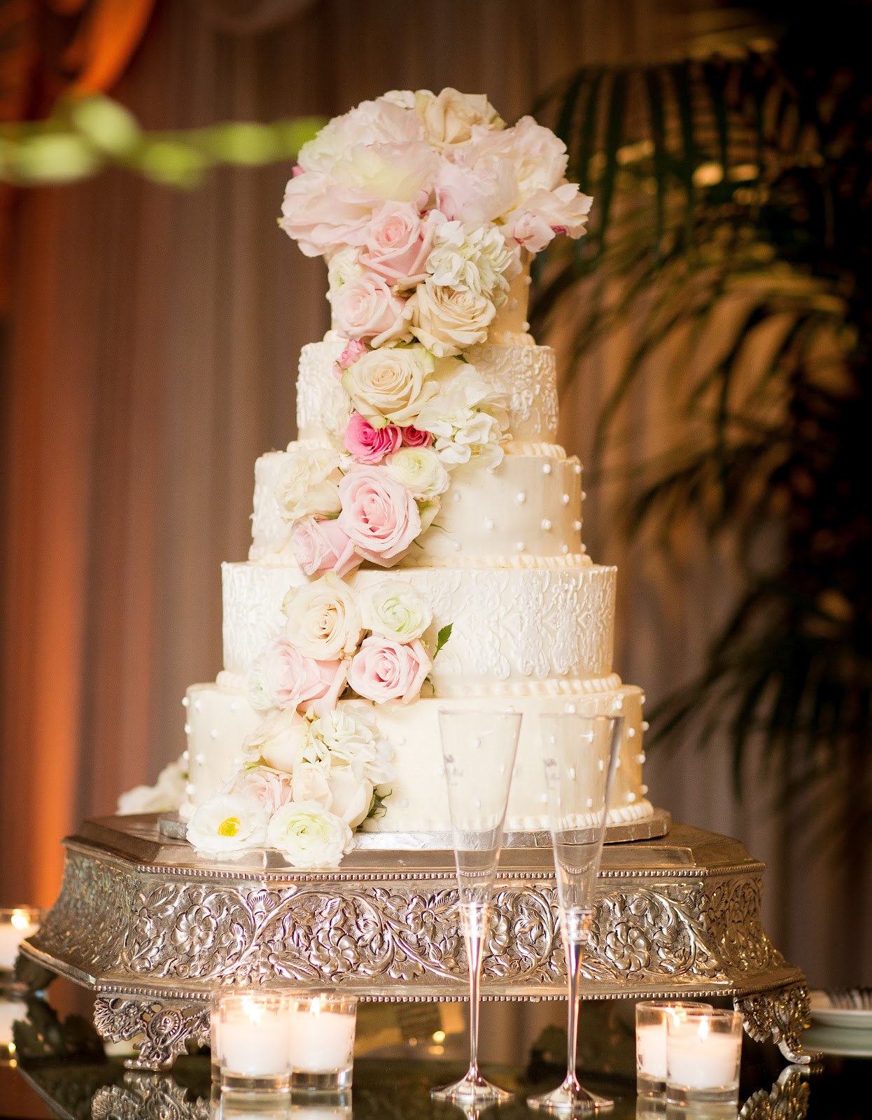 Flour and Flower Designs: Pretty Cake