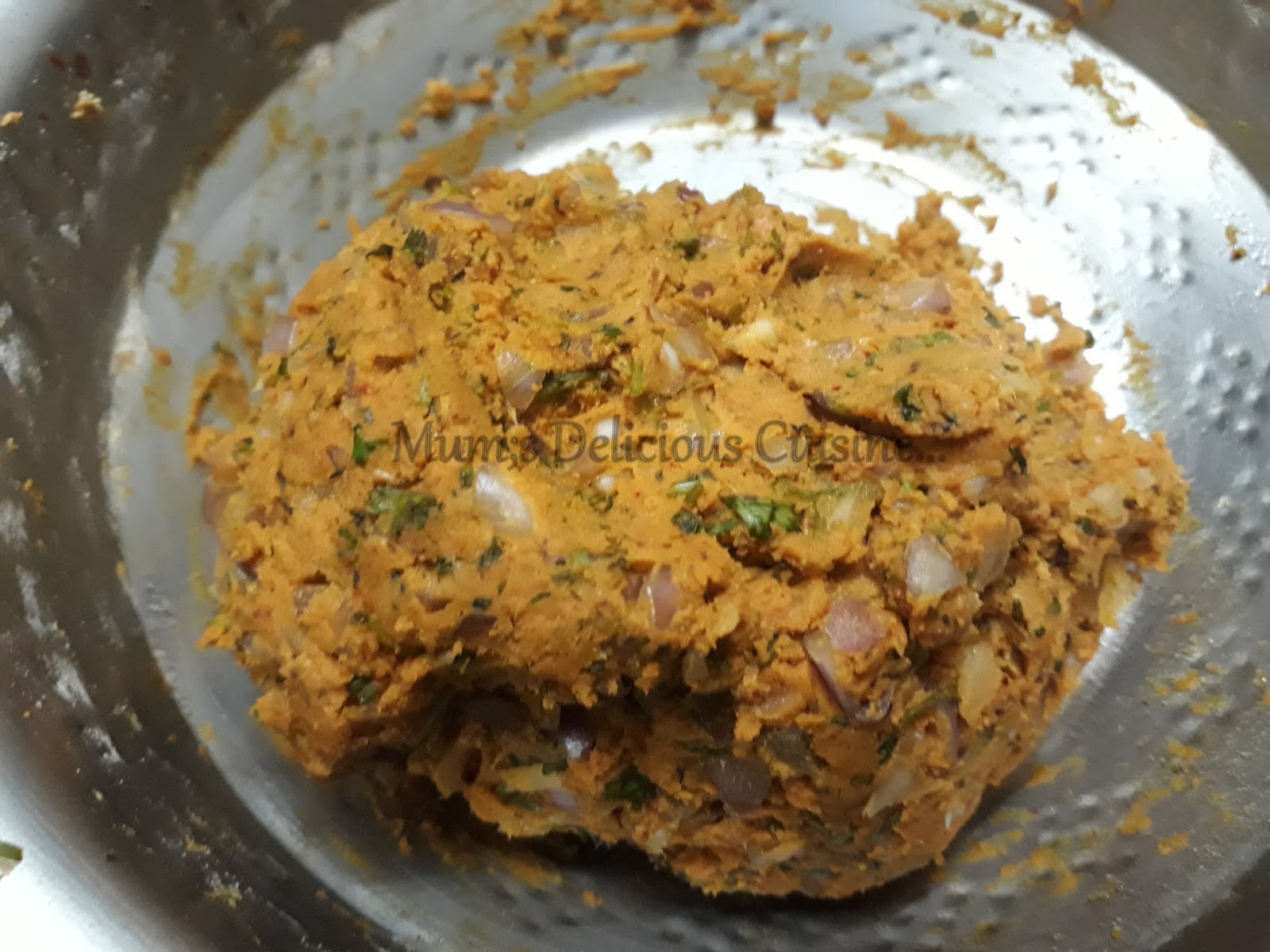 Mum's Delicious Cuisine..: Bhajani che Thalipeeth