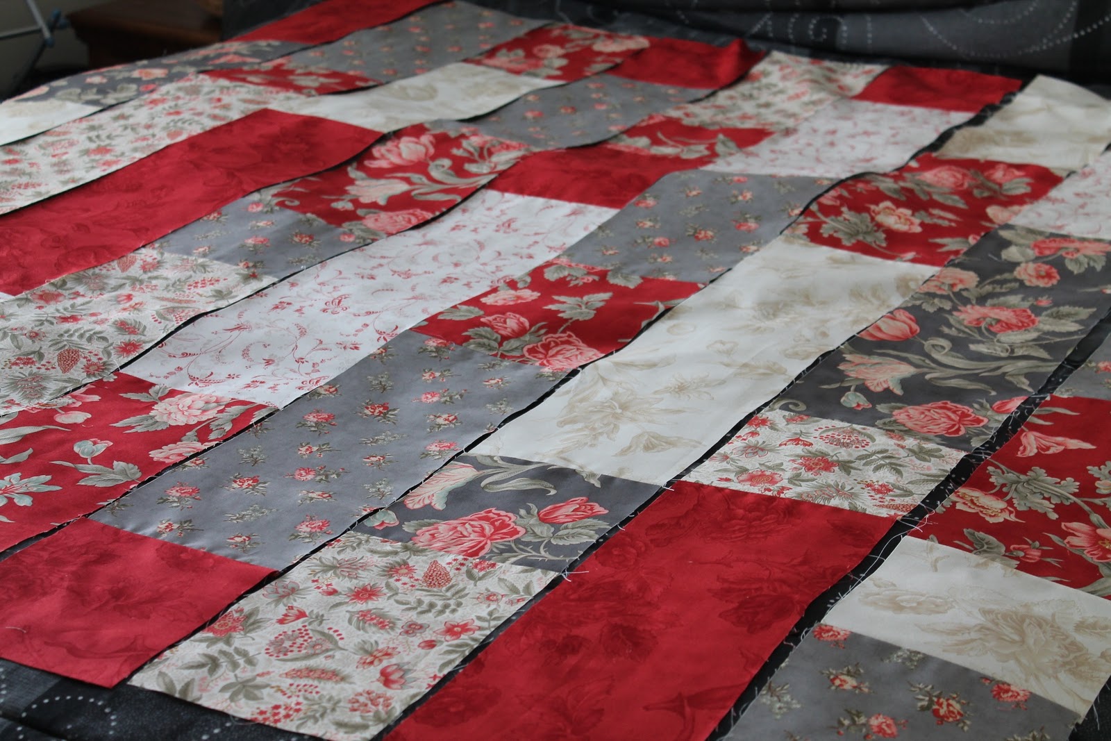 Sew Lux Fabric : Blog: Tifton Tiles Quilt Tutorial