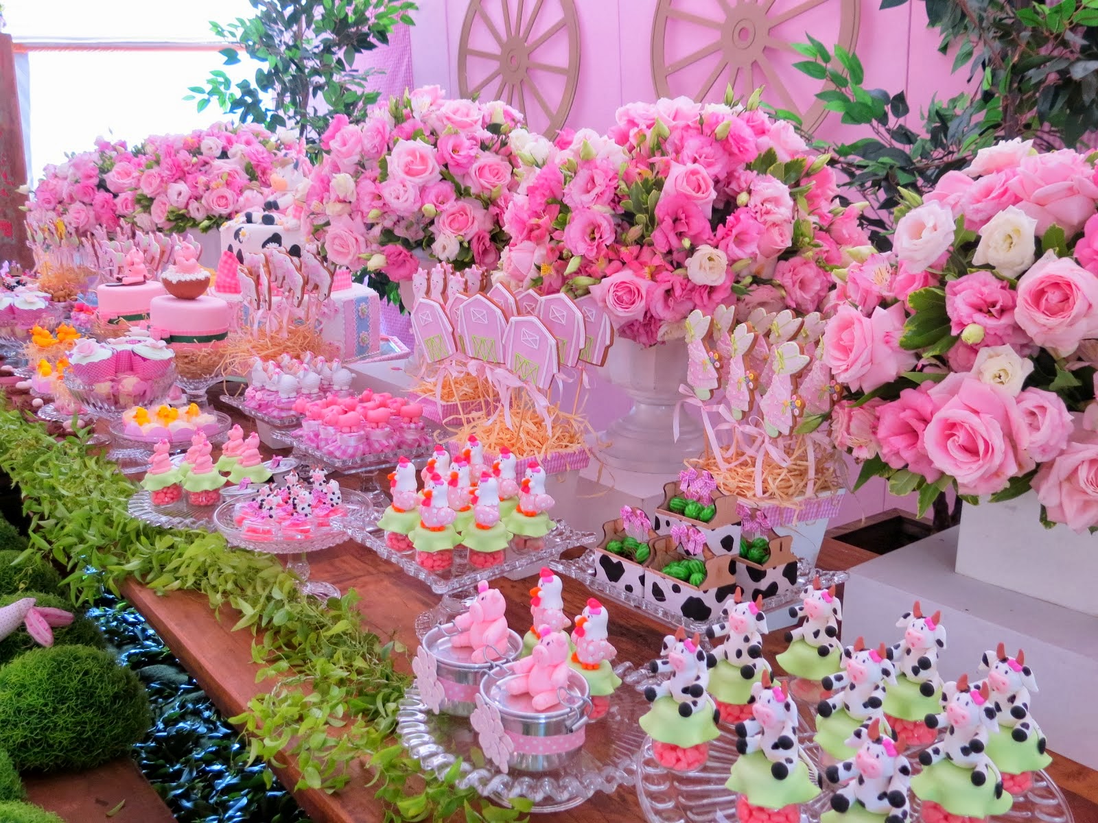 Festa Provençal - Site Oficial: Bonecas no Jardim da Carolina!