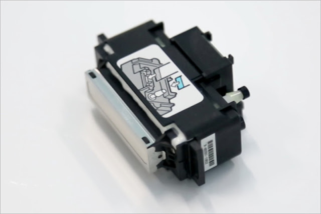 Maxcan Color Printing Machine: Print Head and Printing Effect