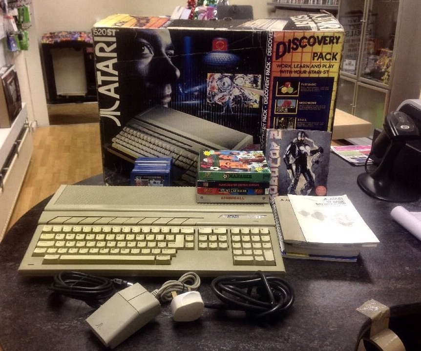 Retro Treasures: Atari 520 STFM Discovery Pack