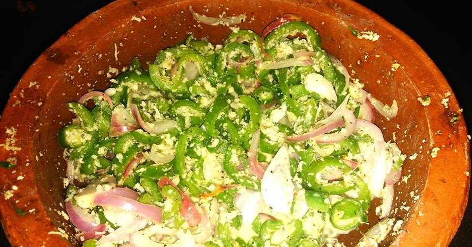 Dunee's Kitchen: Pathola Sambol (Snake gourd Sambol)