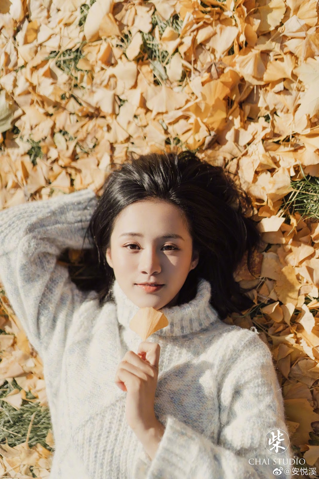 China Entertainment News: An Yuexi poses for photo shoot