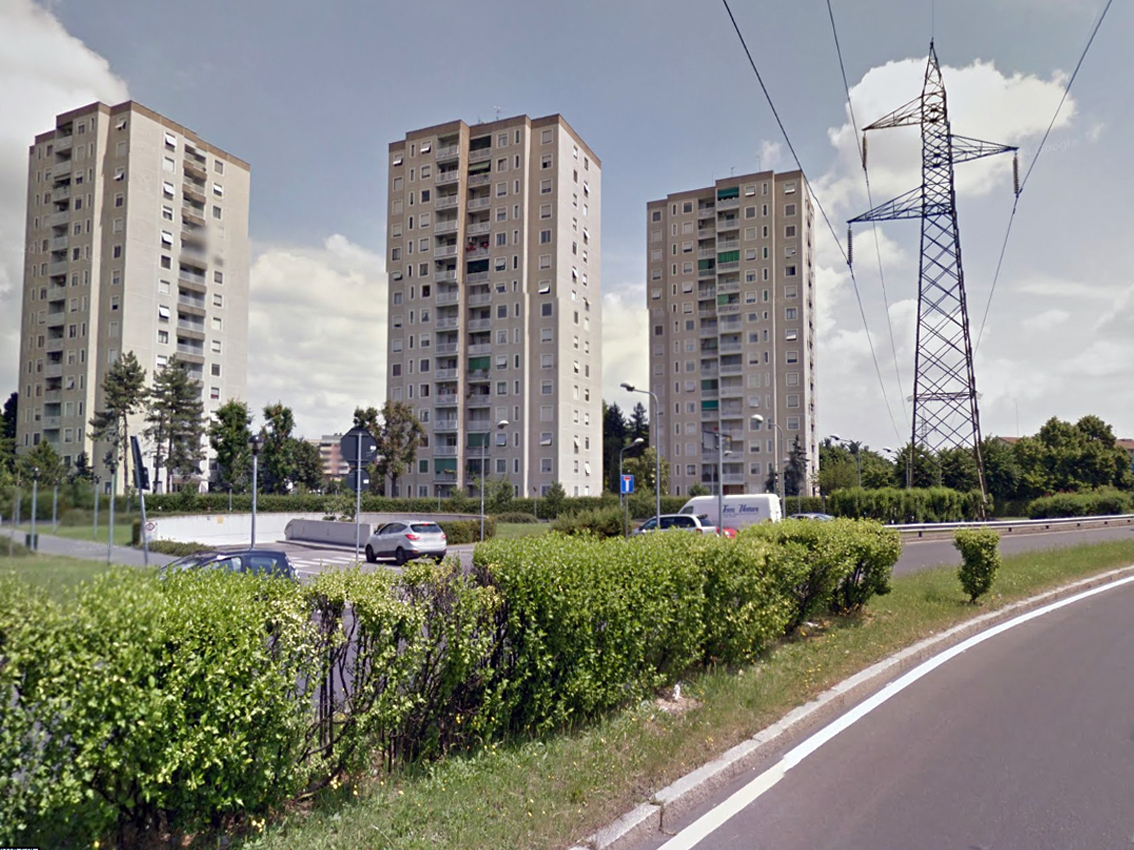 Urbanfile - Milano: Zona Gallaratese - Finalmente liberati dai tralicci