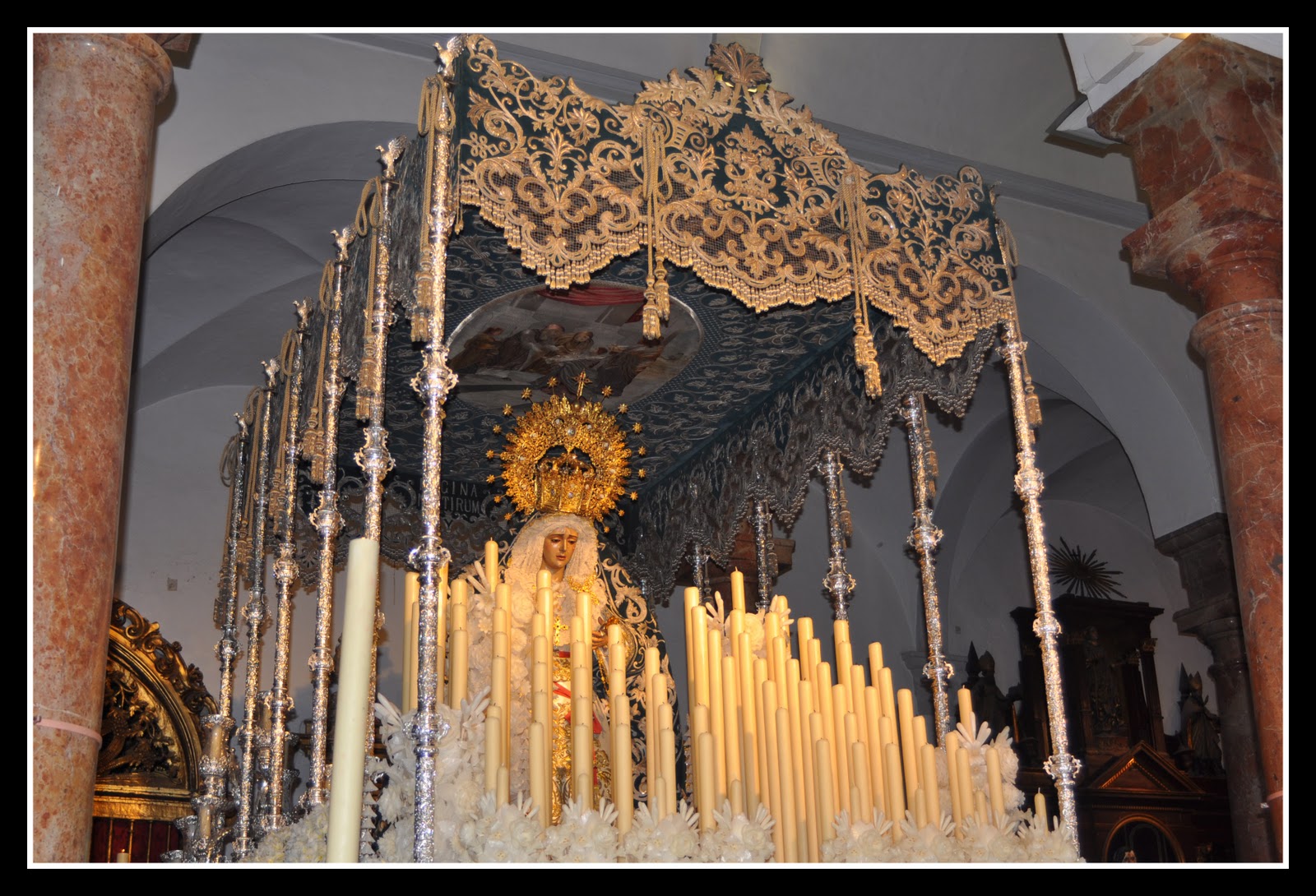 LA CANDELARIA : PASIÓN EN LA DISTANCIA