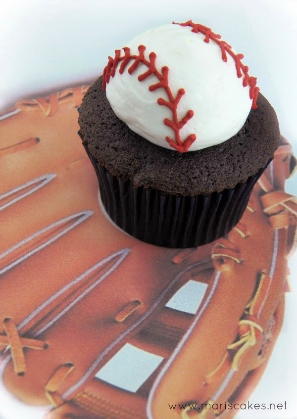 Baseball Cupcakes | Mari's Cakes (English)