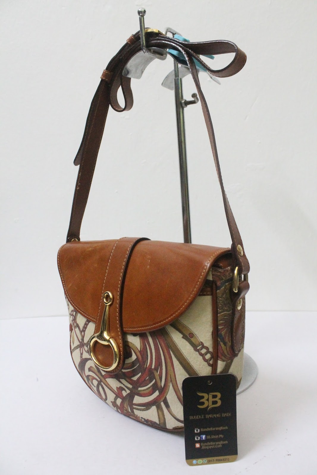 BUNDLEBARANGBAEK: Authentic BONIA Crossbody Bag.