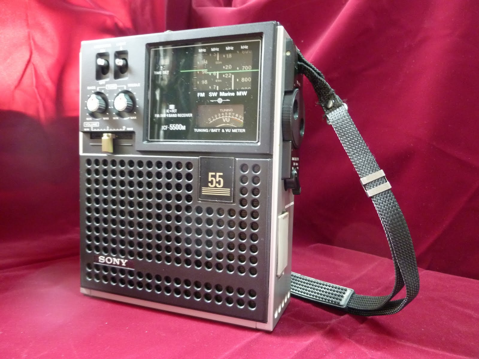 gallery: SONY ICF 5500m "Skysensor" Vintage Radio (Rare Item)
