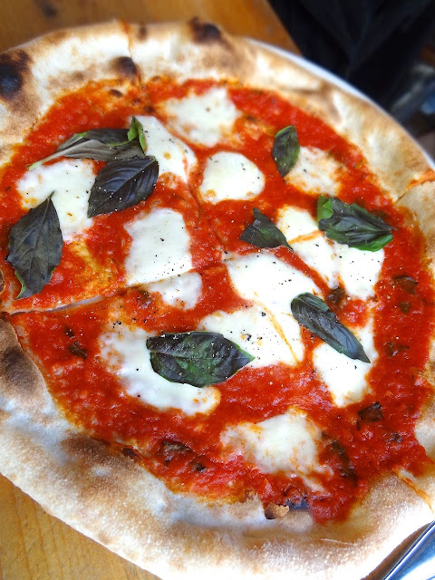 Scrumpdillyicious: Trattoria Mercatto at Toronto's Eaton Centre