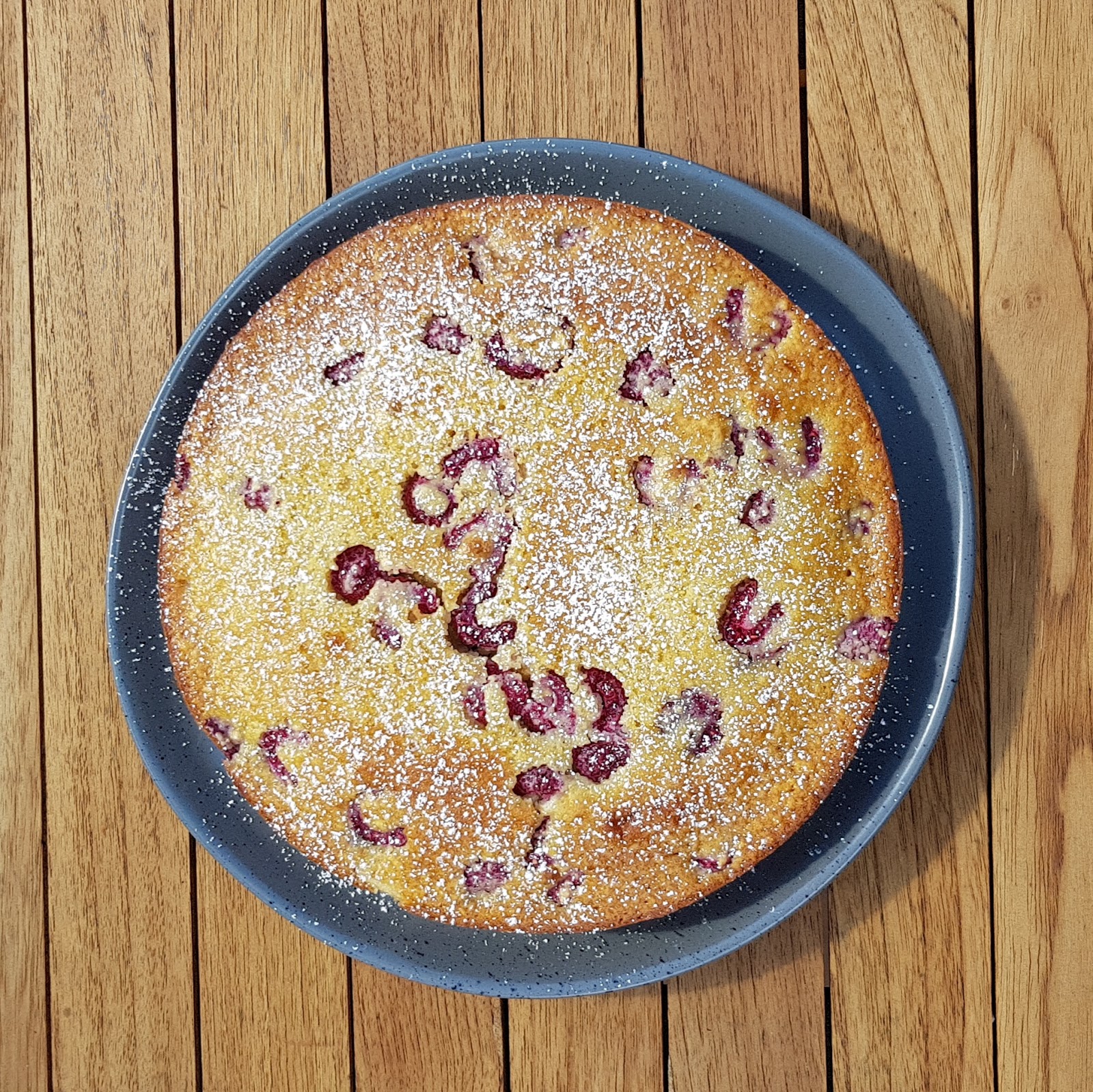 PeckishByZoeRenee: Recipe - Pear & Raspberry Cake