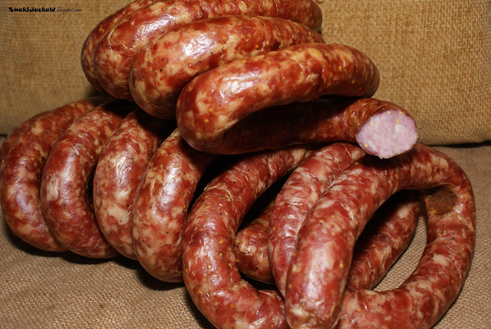 Domowy wyrób. Coś do chleba i talerza.: Kiełbasa wiejska z podlasia