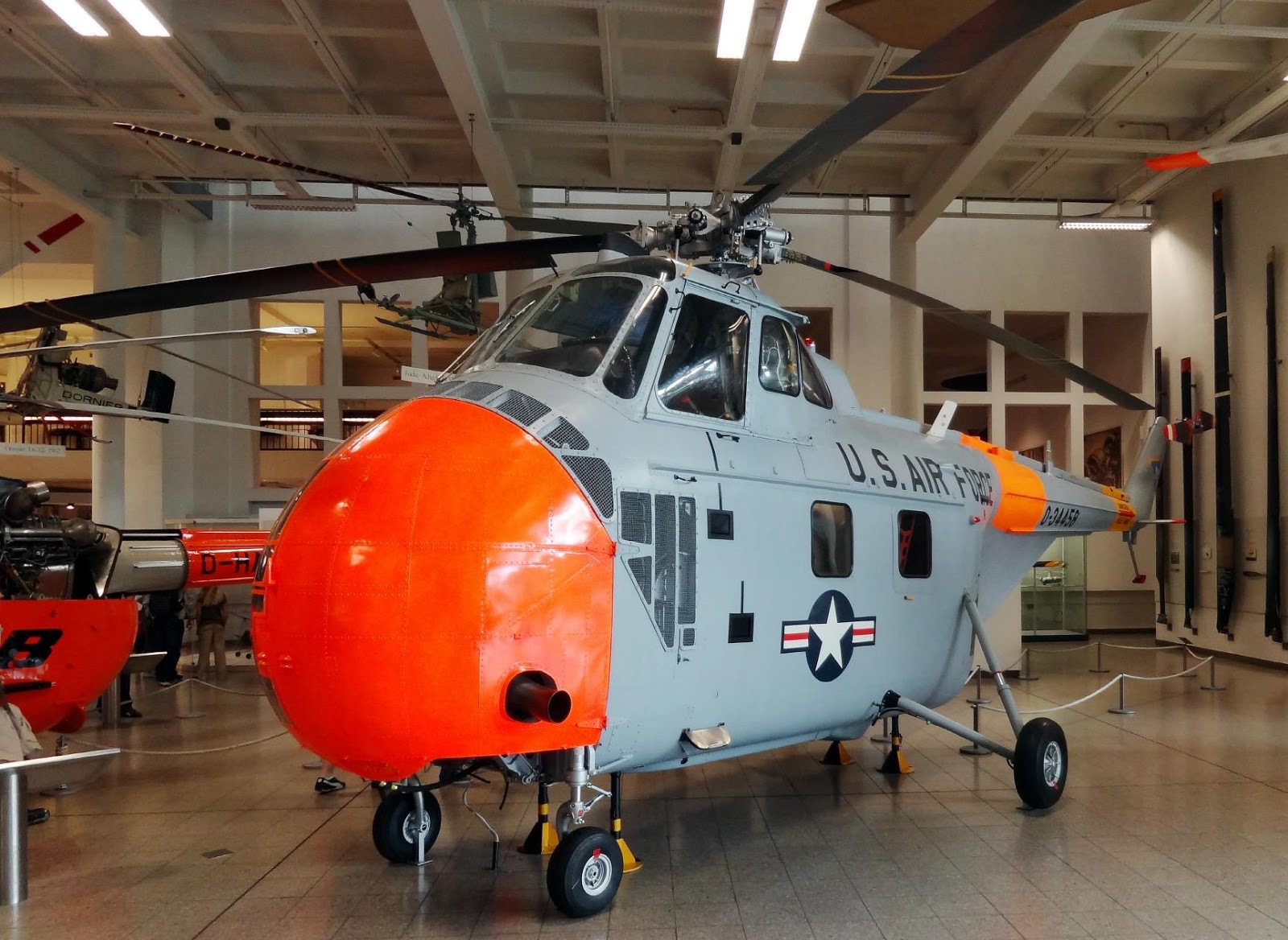 Plastic Models on the Internet: Aircraft walkaround vol.16: Sikorsky H ...