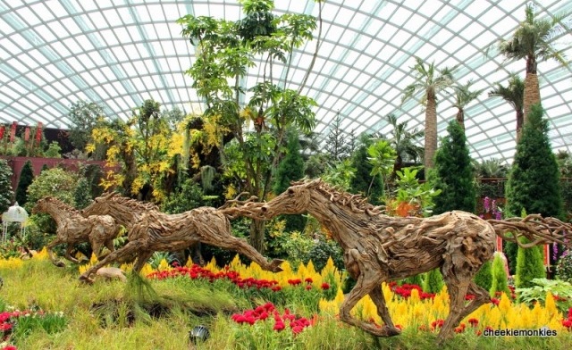 Creațiile din lemn plutitor ale lui James Doran-Webb + VIDEO