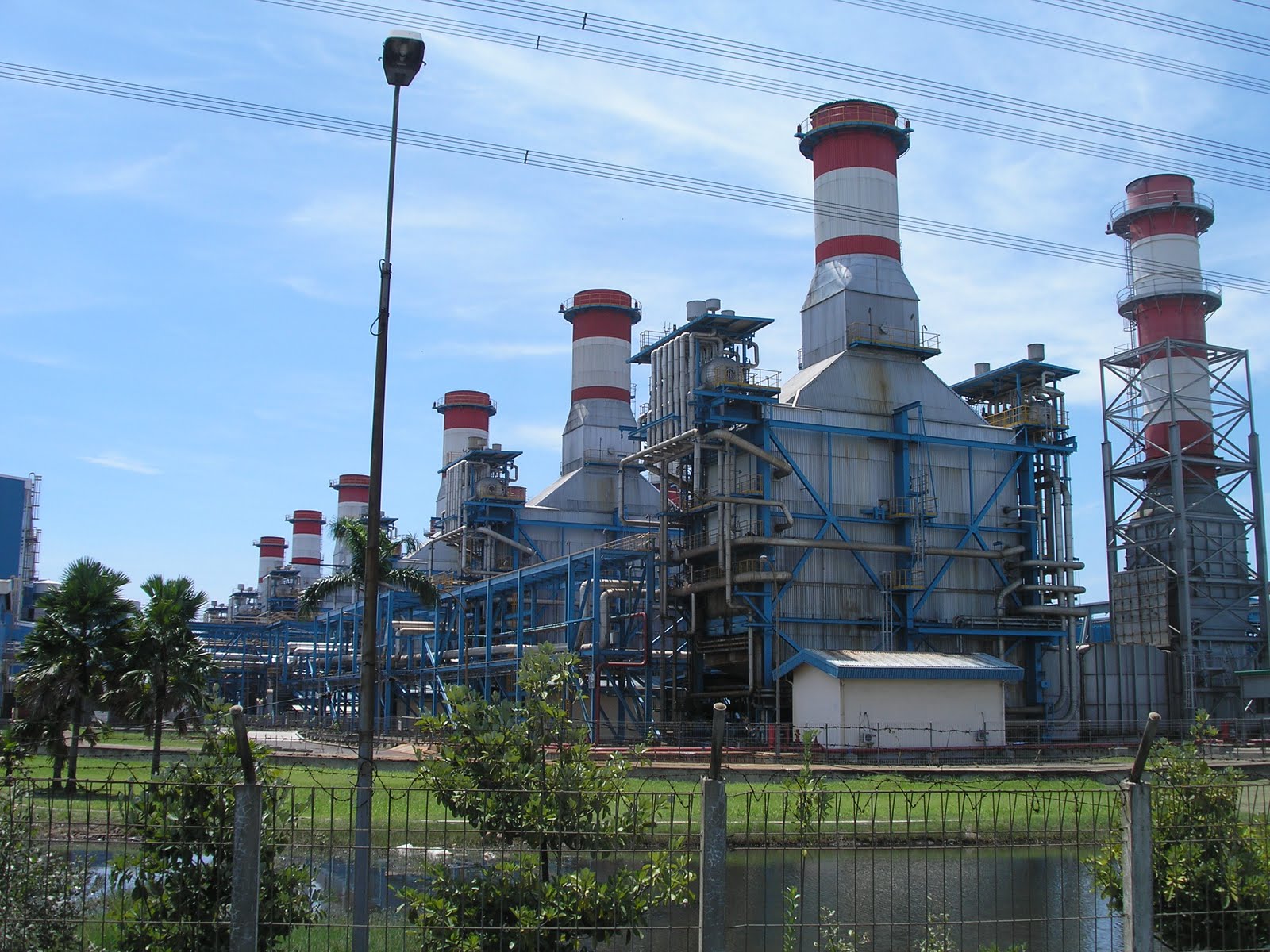 Semarang, a City Walkthrough: Gigantic Chimneys at Tambak Lorok ...