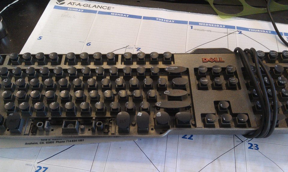 Nerd Rendezvous: Steampunk Keyboard Mod