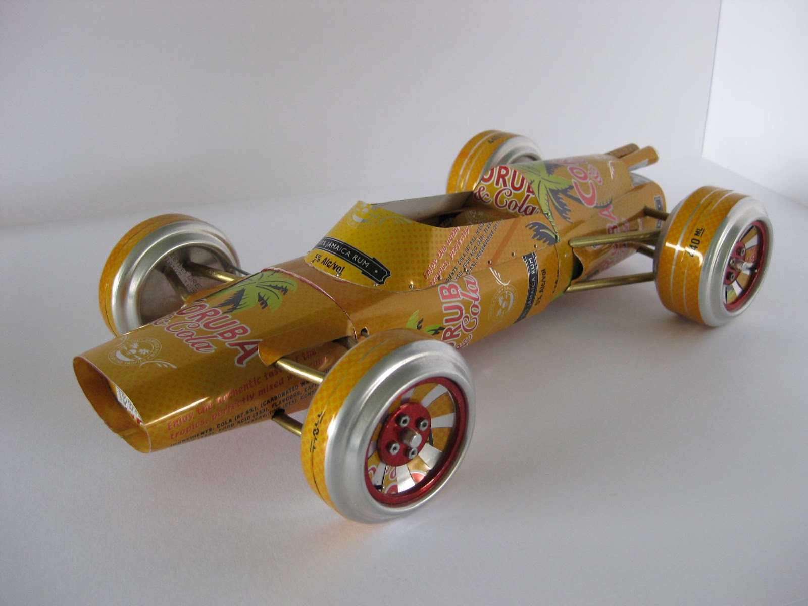 Razor Blog: Cars Made from Cans