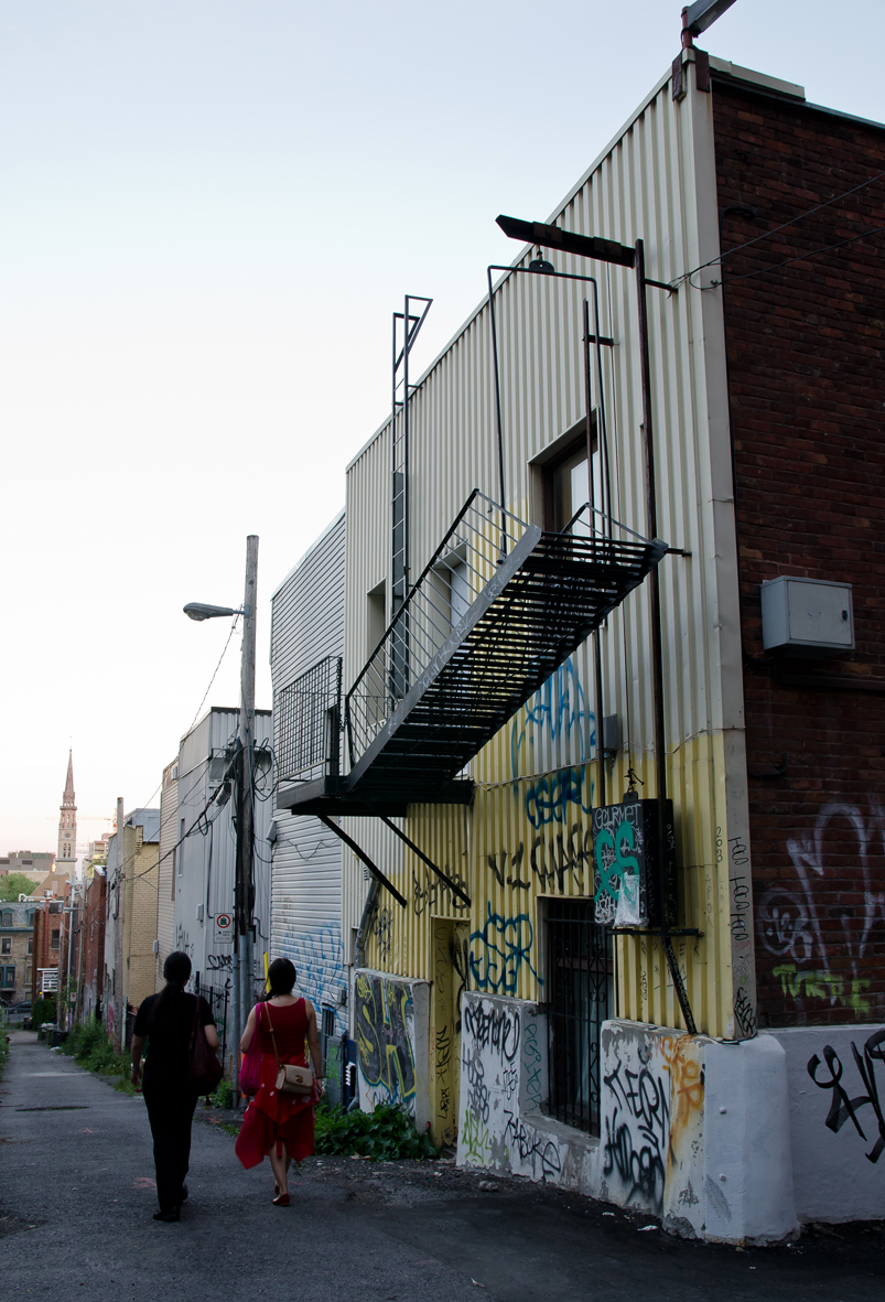 FOTOTOURMONTREAL an >FI3200/ bLOG: Love your slums